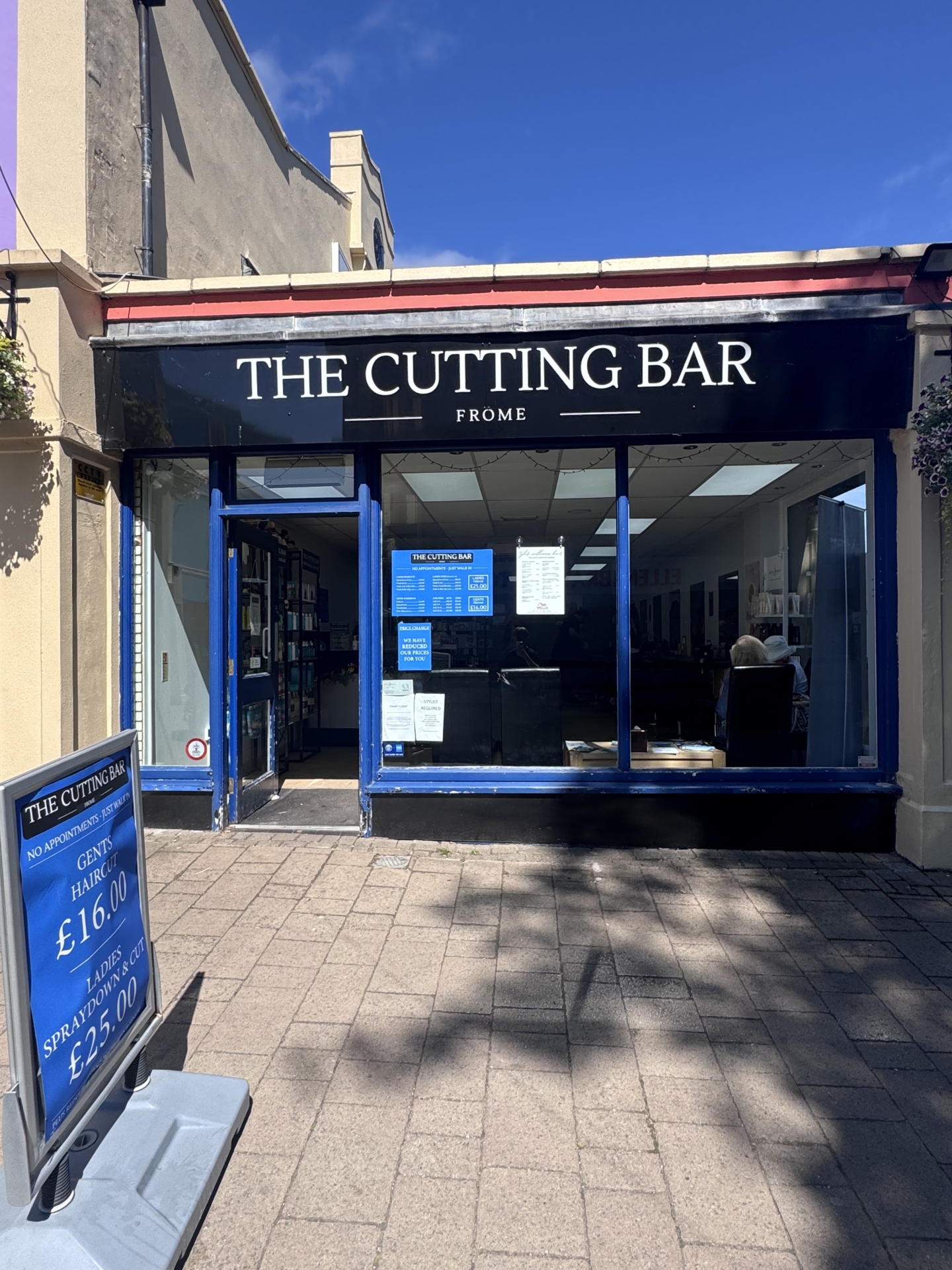 The Cutting Bar - Discover Frome